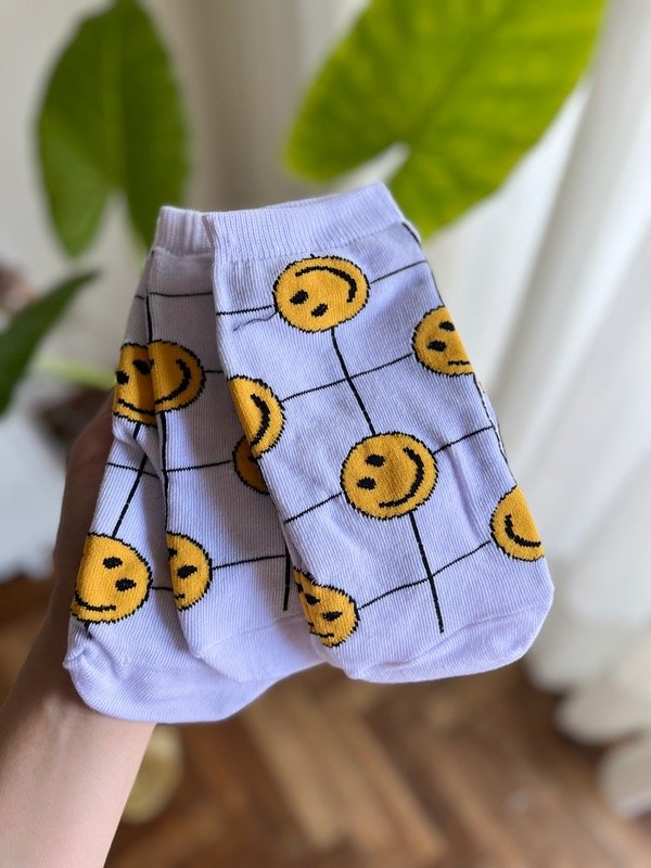 CARITAS FELICES CON LINEAS FONDO BLANCO - Las medias de maikol