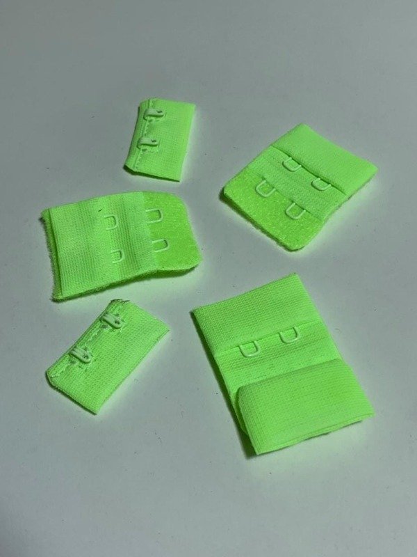 Gancho de tela 30mm verde fluor (por 10u) - Insumos Tex