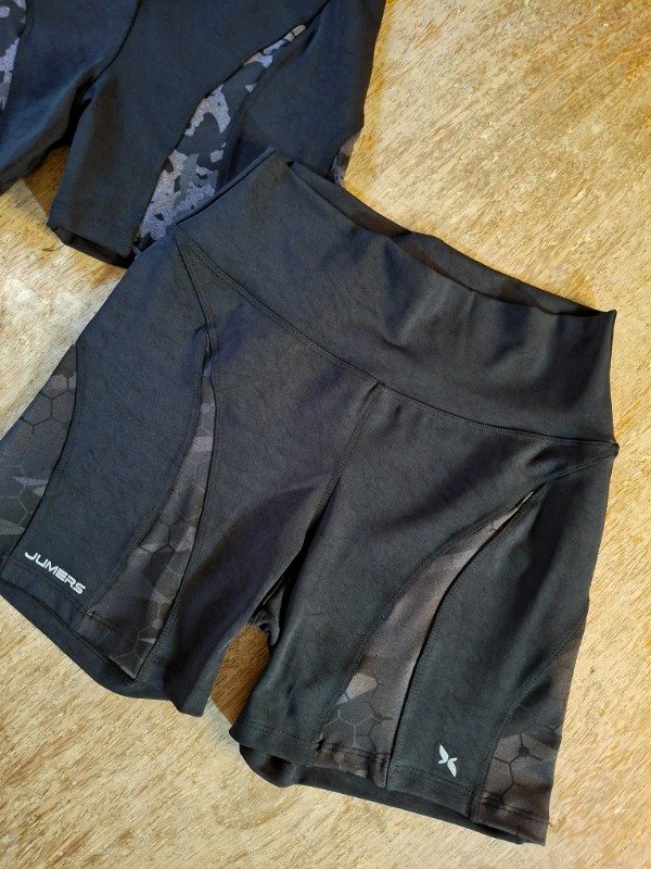 short deportivo con recortes - Alitas pa volar