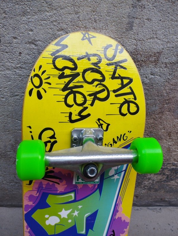 Skate Completo,tabla Guatambu a elección,trucks 159 mm y tabla 8.5 - 8. ...