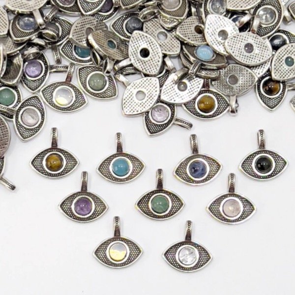 Dije Ojito protector con Piedra y Baño de plata - Sagrada Madre CBA