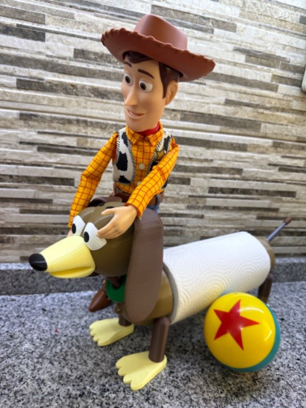 Slinky Dog Porta Rollo - MyM Toys