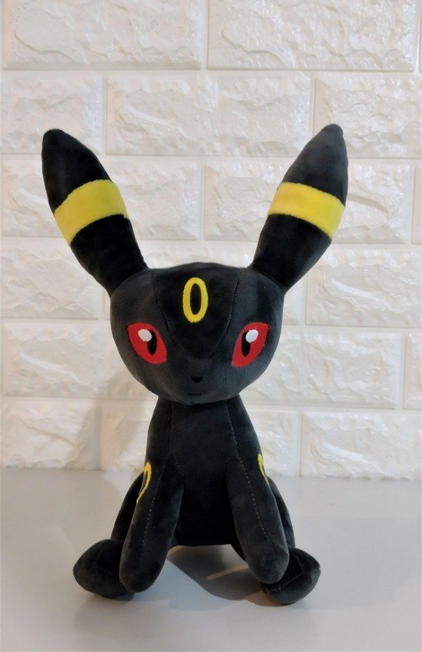 Peluche Umbreon 2 Pokemon 25 cm - Otaku Cine y Animé