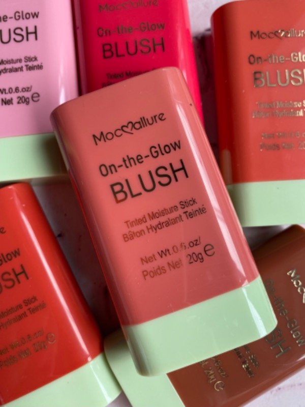 Rubor contorno iluminador - Maquillaje El Roperito