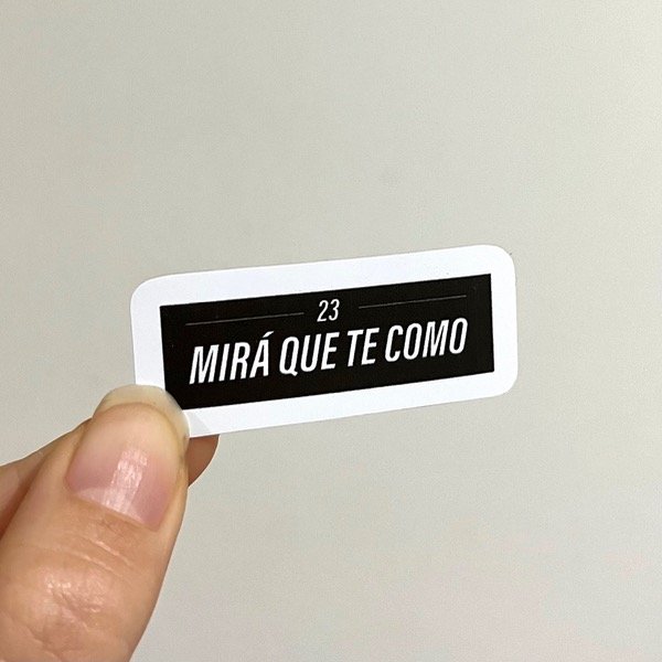 MIRÁ QUE TE COMO - Sticker individual Selección - Bohemian Stickers