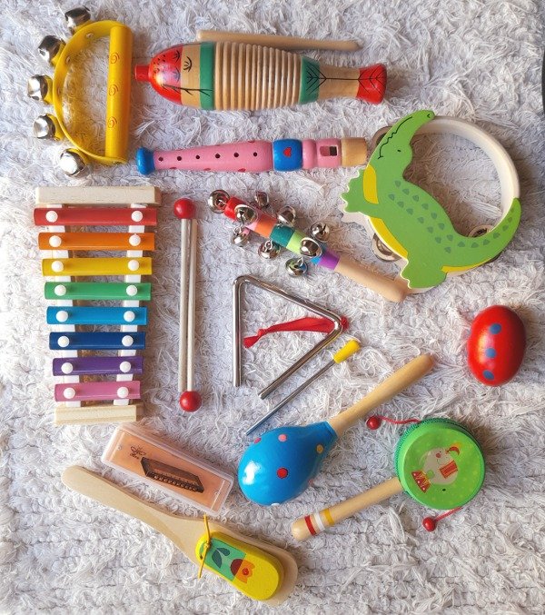Set musical DeLuxe 12 instrumentos - CocoLateToys
