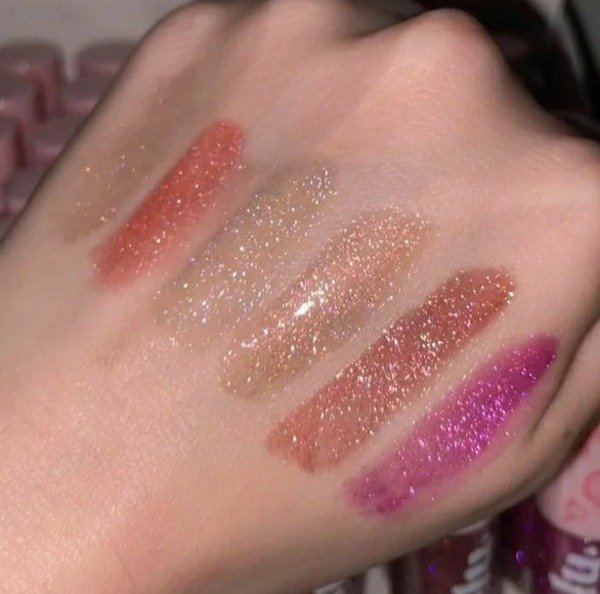 Ruby Rose labial glos brillo - UNICOR MAKEUP