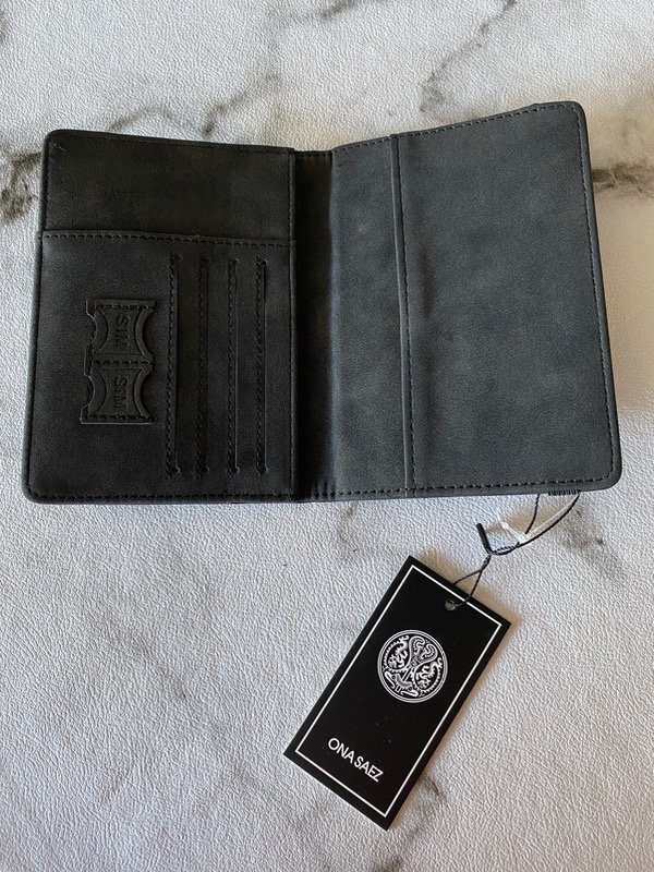 Porta pasaporte - Ona - Luna de Aurora