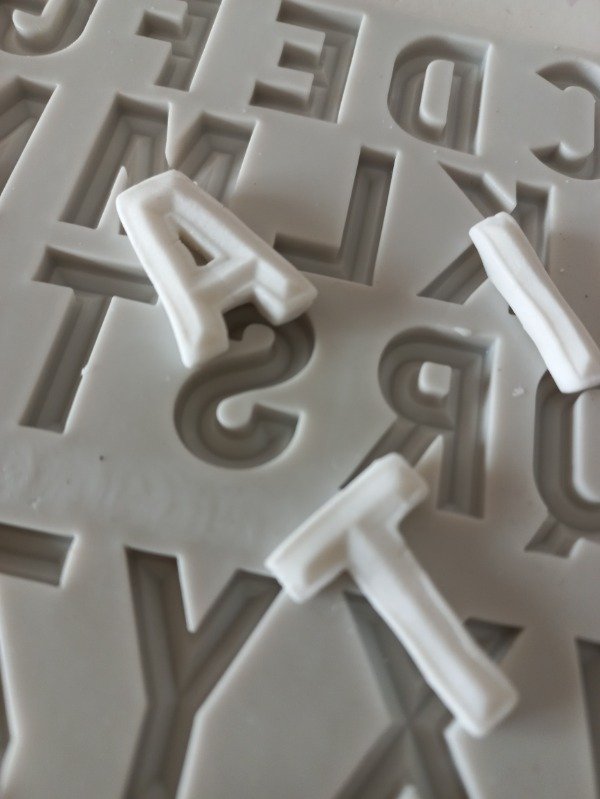 ABECEDARIO RELIEVE - ELEMENTOS DULCES