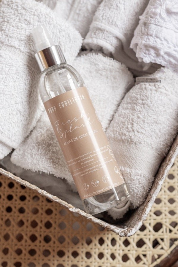 FRESH SPLASH Aguas de Bien-Estar - Puro Equilibrio