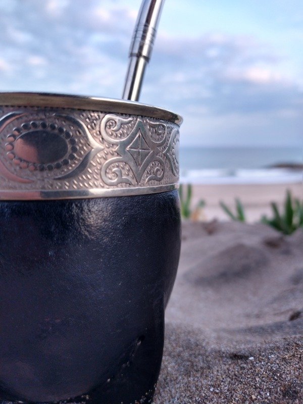 MATE IMPERIAL+BOMBILLA PICO LORO+TERMO MEDIA MANIJA 1Lt - Mates Gold