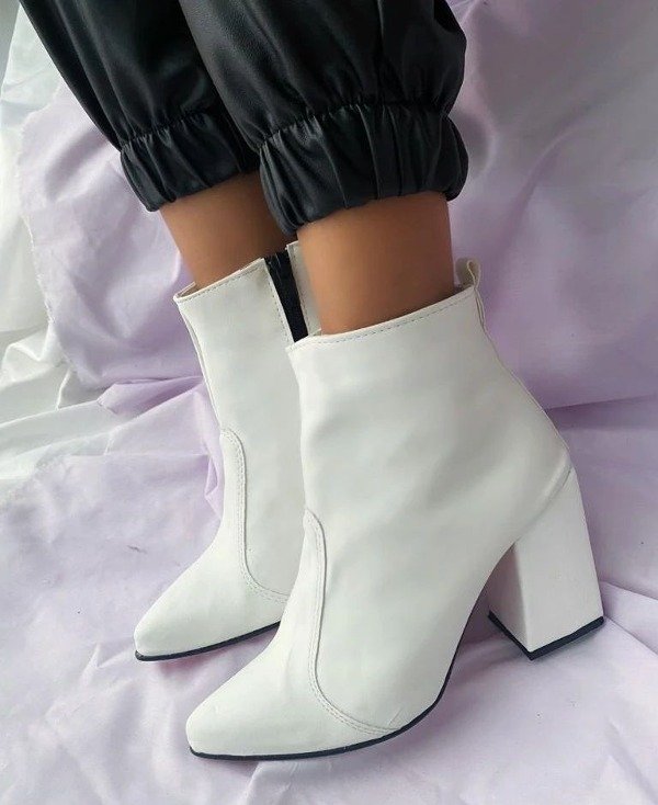 BOTAS - SHEHE SHOES