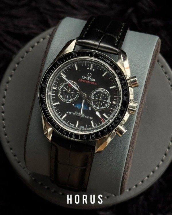 Omega Speedmaster Moonphase Black - Horus Exclusive