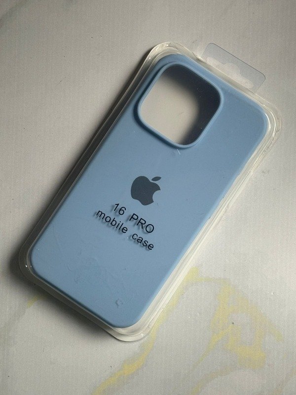 Silicone case IPhone 16 pro baby blue - Accesorios Addicted