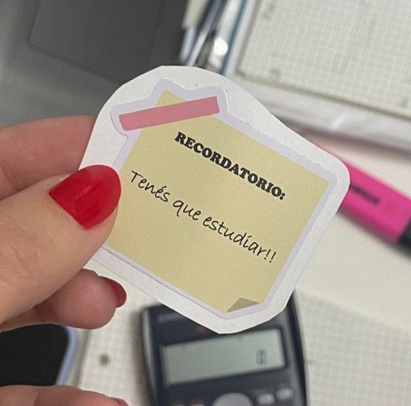 Recordatorio tenés que estudiar - Tienda de Stickers