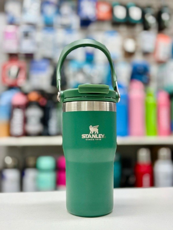VASO TERMICO STANLEY CON MANIJA Y DOBLE PICO VERDE - SC accesorios