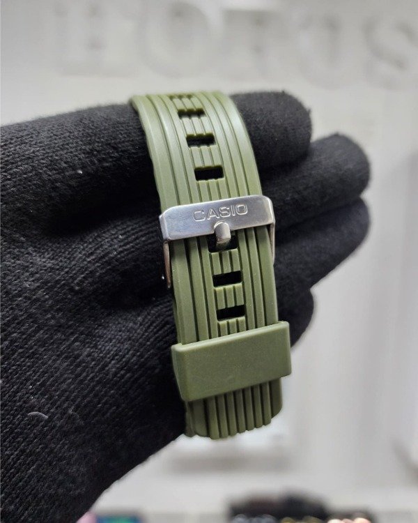 Casio G-Shock Ferrari Verde Militar Edición Limitada - Horus Exclusive