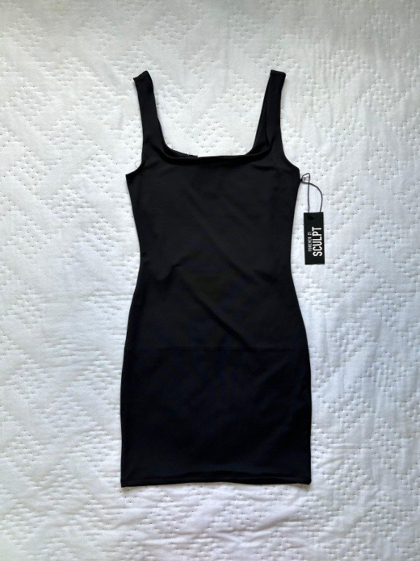 VESTIDO FOREVER 21 LINEA SCULPT TALLE M - DIOSO Secondhand